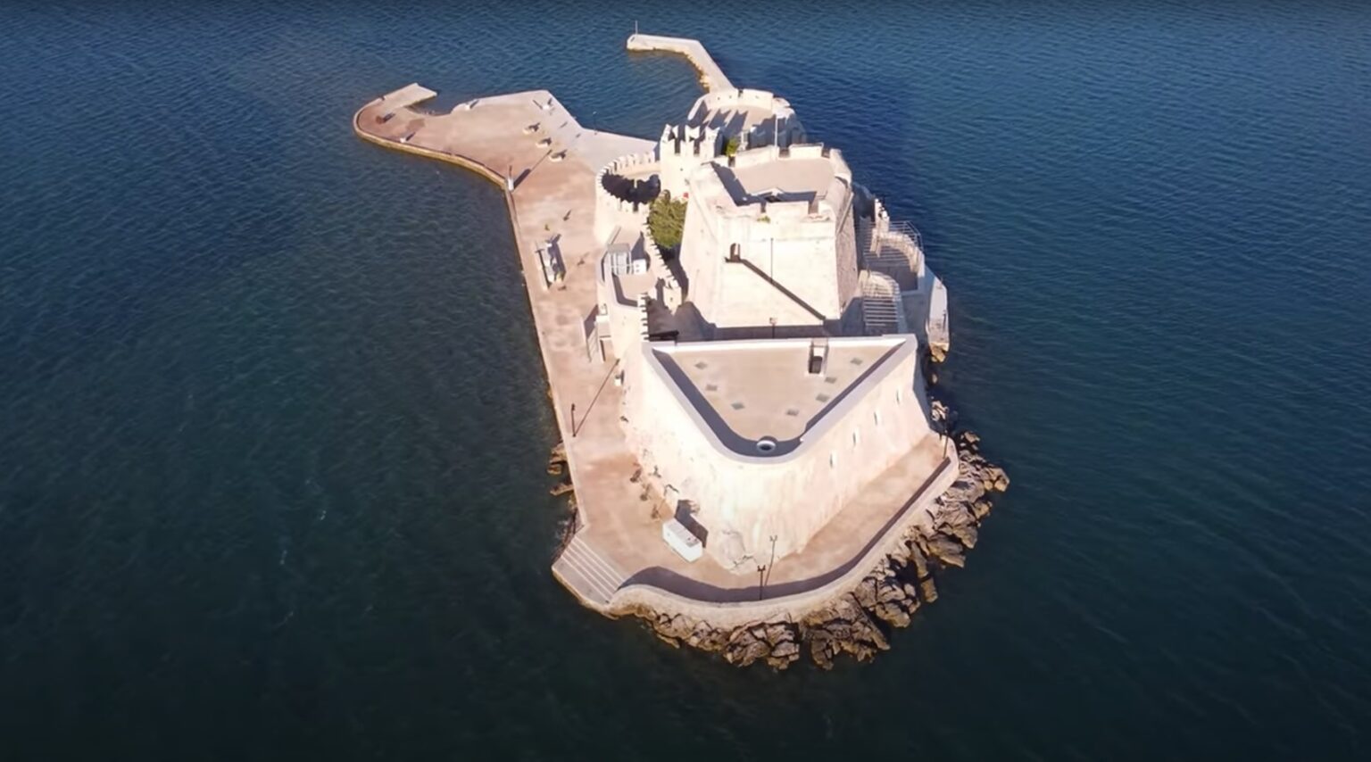 Εγκαινιάζεται το Μπούρτζι: Η ιστορία του επιβλητικού φρουρίου του Ναυπλίου